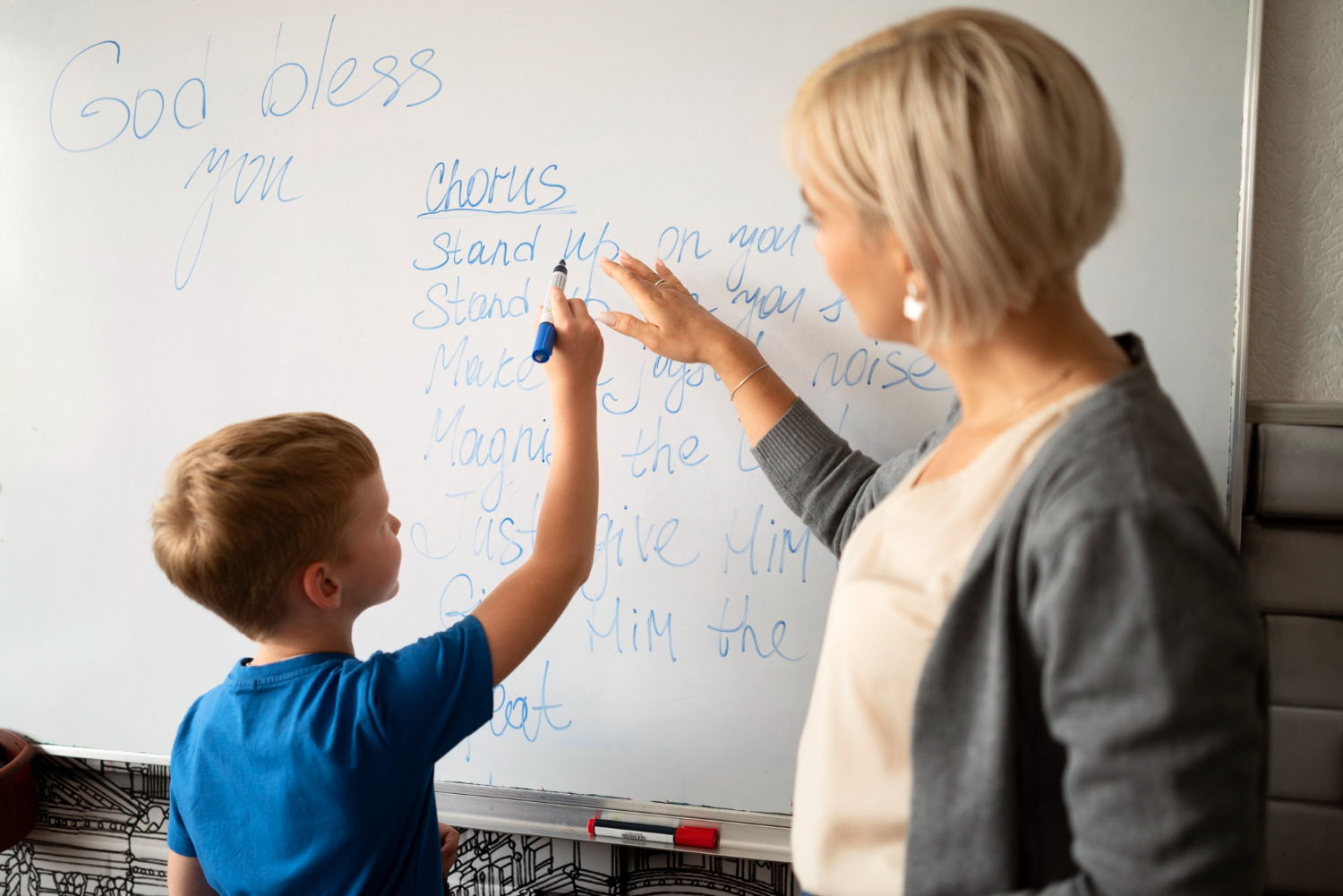 Decoding the Magic: What Makes Dry Erase Markers Work?